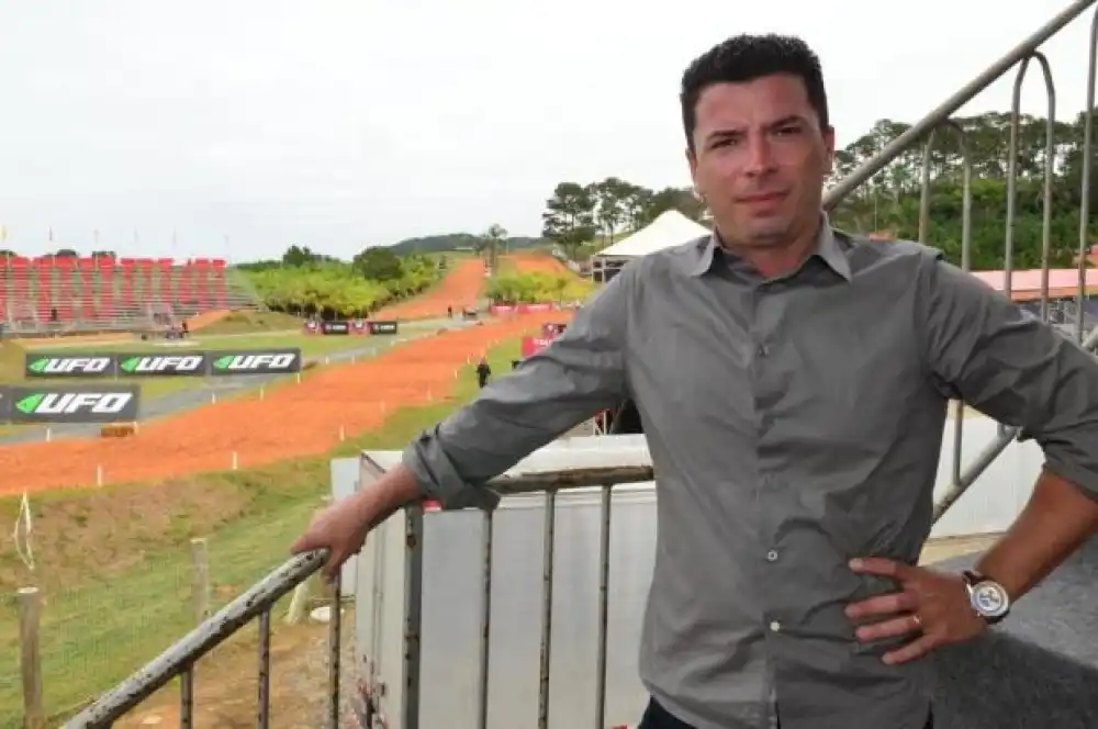 Gigantes disputam o milionário parque criado por Beto Carrero - Diário ...