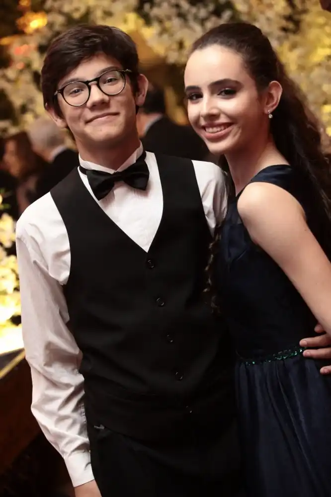 Claudia Ravelli e Mara Freitas estão na coluna social desta quarta ...